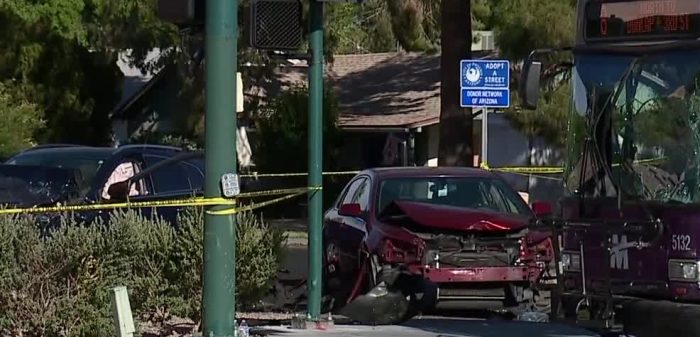 3 dead and 6 injured in five-vehicle crash in Phoenix, Arizona